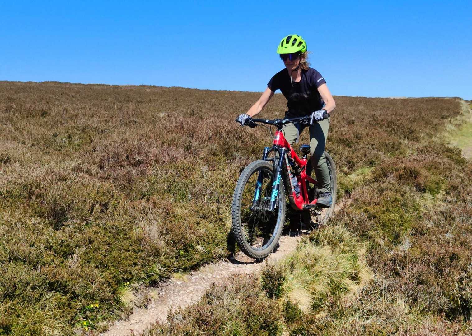 UK Northumberland - Sandstone Way Guided Mountain Bike Tour