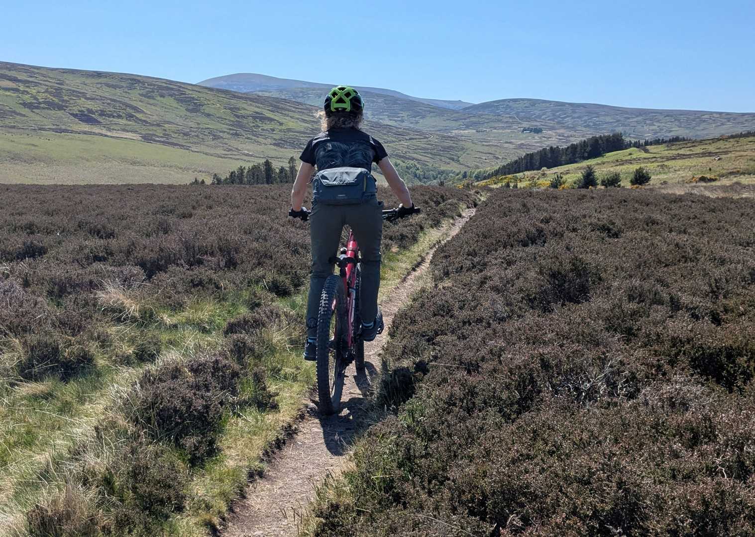 UK Northumberland - Sandstone Way Guided Mountain Bike Tour